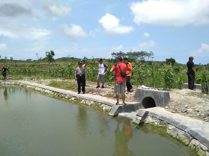 Berenang Di Embung, 2 Anak Meninggal Dunia – Radio R2B Rembang